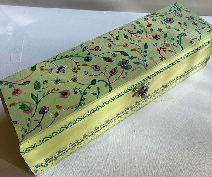 Hand painted gift boxes and decorations | Sinhascreations