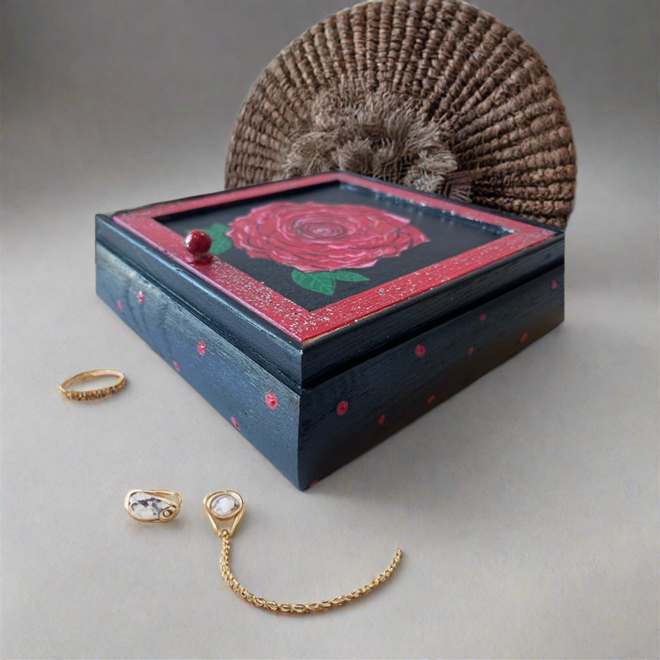 Hand painted gift boxes and decorations | Sinhascreations